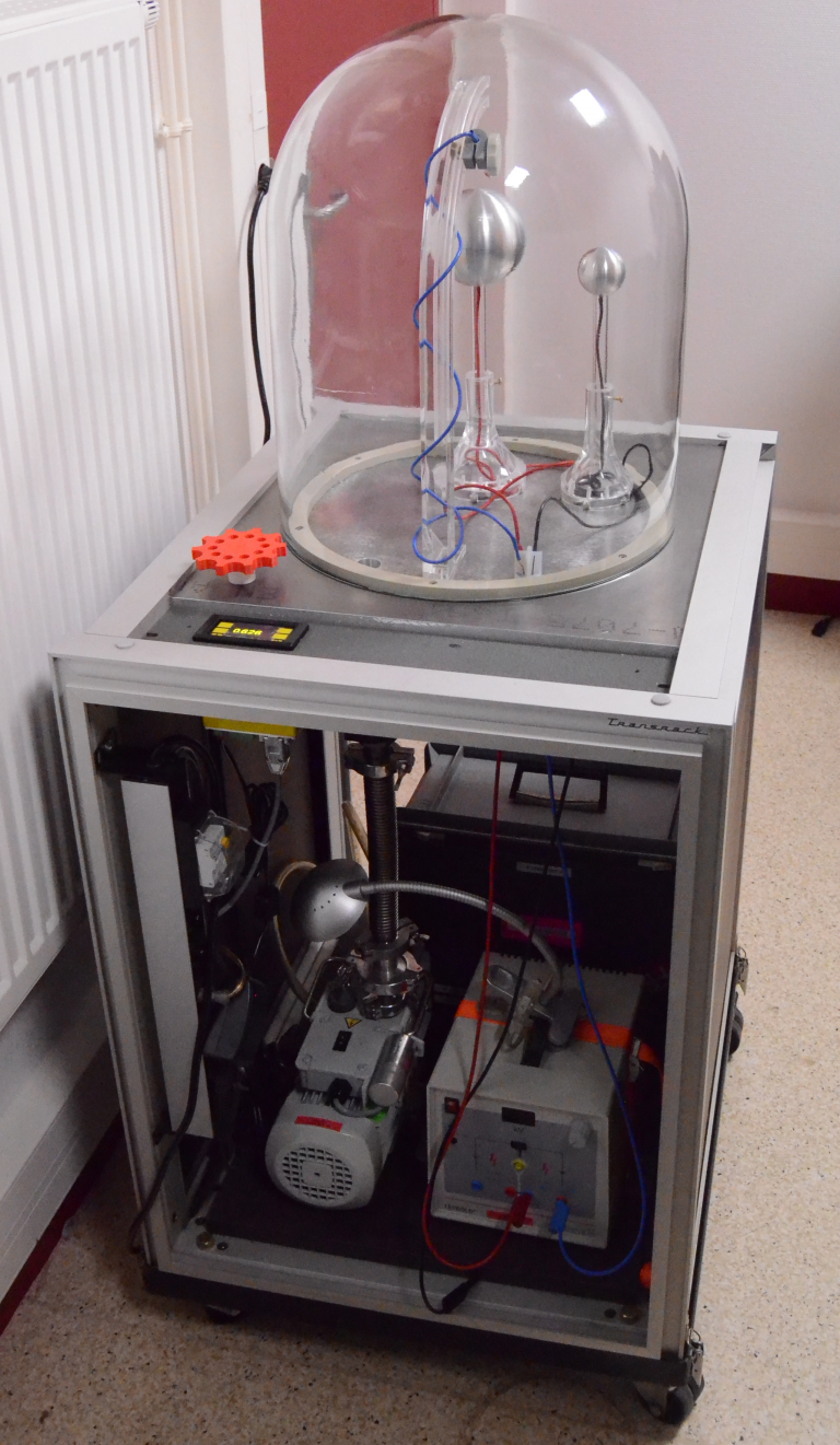 Planeterrella - LPC2E